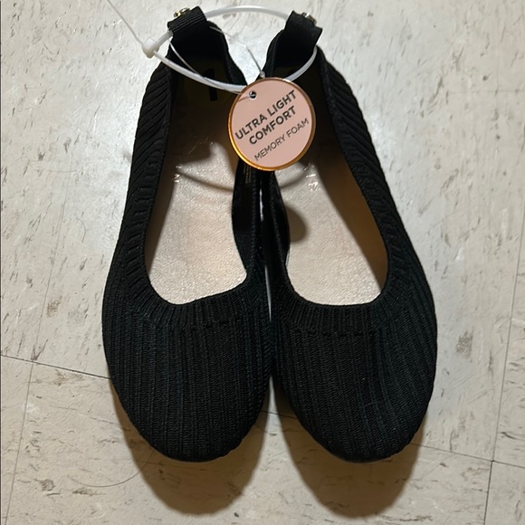 Danskin | Shoes | Brand New Danskin Ultra Light Comfort Black Flats ...